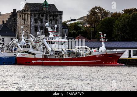 Fishing vessel Trondskjaer (Trondskjær) at Bradbenken quay, in the port ...