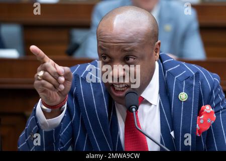 Rep. Wesley Hunt, R-Texas, argues for an amendment to recite the Pledge ...