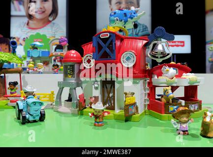 Fisher Price Toy Little People Alphabet Zoo Clear X Ray Fish Stock ...