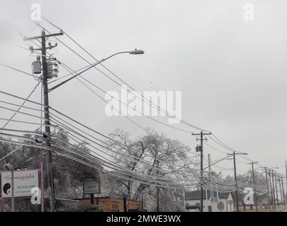 Ice storms hit Austin, Texas leaving thousands without power on ...