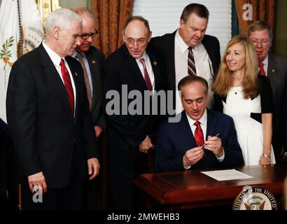 Bari and his wife Stock Photo - Alamy