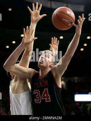 Utah forward Jayce Johnson (34) blocks a shot by Prairie View A&M guard ...