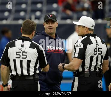 Houston Texans head coach Bill O'Brien is shown during the first half ...