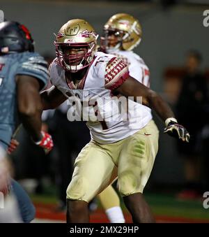 Florida State's Roderick Johnson (77) prepares to block during the ...