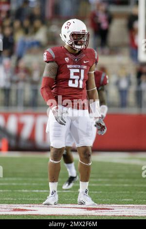 Washington State linebacker Frankie Luvu (51) lines up for a play ...