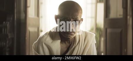 GANDHI GODSE EK YUDH, Deepak Antani as Mahatma Gandhi, 2023. © PVR ...