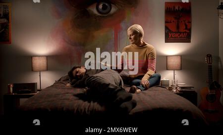 GINNY & GEORGIA, (aka GINNY AND GEORGIA), from left: Jennifer Robertson ...