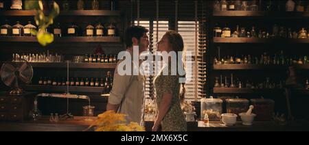 SHAHMARAN, (aka SAHMARAN), from left: Serenay Sarikaya, Burak Deniz ...