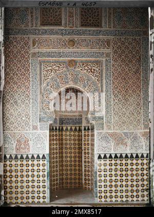 Granada, Spain Alhambra: mihrab of the Partal oratory, Housing ...