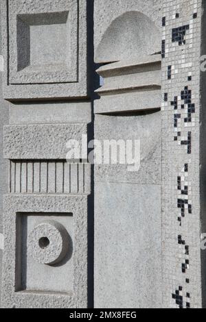Sculptured Wall made by artist Fred Millett in 1965, Raglan Estate ...