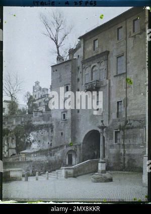 Rome, Italy Staircase of via Cavour, Housing, Architecture, Staircase ...