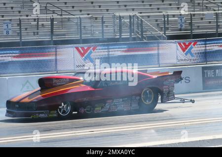 St. Louis Drag Racing 2022 Lucas Oil Drag Racing Series at WorldWide ...