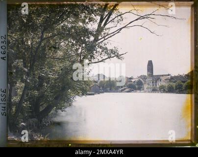 Unterseen, Switzerland The village of Unterseen and the bank of the Aar ...