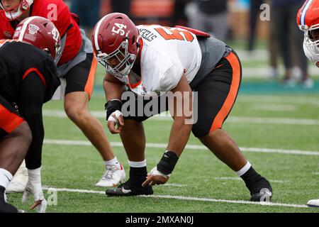 American offensive lineman Tyler Steen of Alabama (54) runs through ...