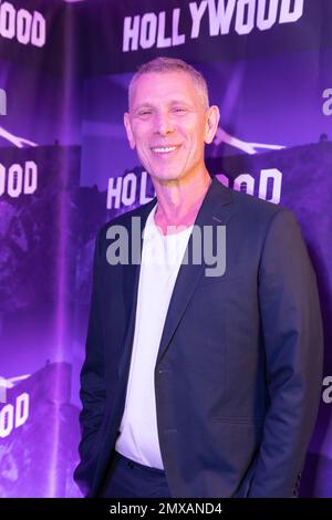 Actor Jamie Harris on the set of Hot in Hollywood Talk Stock Photo - Alamy