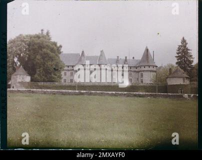 Pompadour, France the castle , 1929 - Aquitaine, Limousin - Stéphane ...