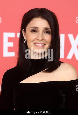 Shiri Appleby arrives at the world premiere of "Your Place Or Mine ...