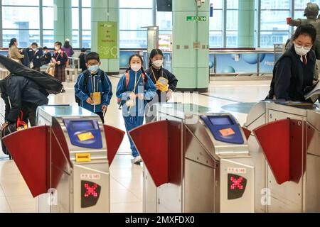 Cross borders students return to campus at Lok Ma Chau. 01FEB23 SCMP /K ...