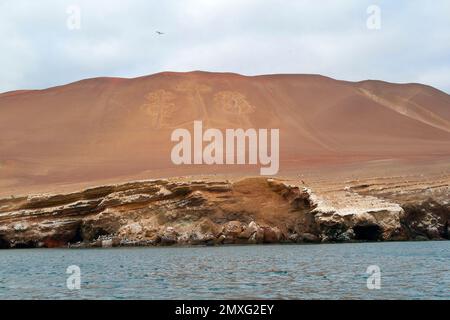 Trident at Paracas desert, Paracas Peru Stock Photo - Alamy