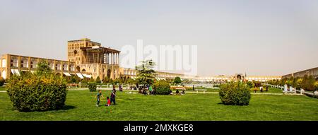 Imam Square, Meydan-e Emam, centre of the city of Isfahan and the ...