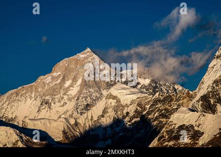 Makalu, 8485 metres, in the evening light, fifth highest mountain in ...