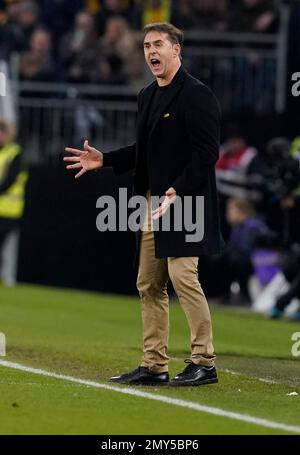 Wolverhampton Wanderers manager Julen Lopetegui during the Premier ...