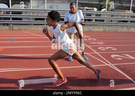 SISTERS ON TRACK, Rainn Sheppard (front), 2021. © Netflix /Courtesy ...