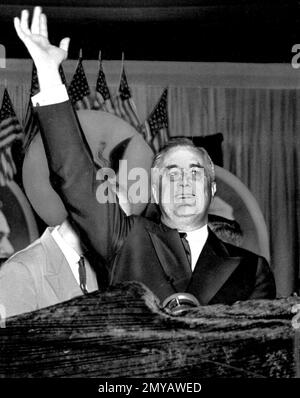 1940 REPUBLICAN NATIONAL CONVENTION AT PHILADELPHIA CONVENTION HALL PA ...