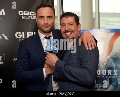 13 HOURS: THE SECRET SOLDIERS OF BENGHAZI, from left: Pablo Schreiber ...