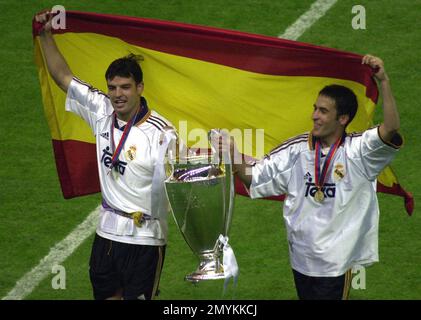REAL MADRID REAL MADRID V VALENCIA 24 May 2000 Stock Photo - Alamy