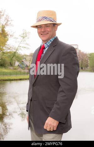 Cliff Washer arrives at 34th Annual Frederick Law Olmsted Awards ...