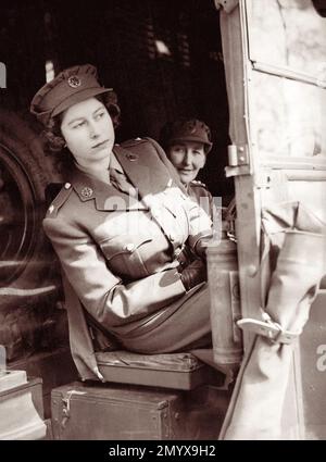 Princess Elizabeth ATS 1940's World War II Car Mechanic. HRH Princess ...