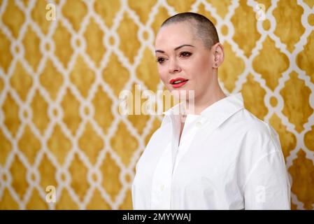 ROSE MCGOWAN ACTRESS PARAMOUNT STUDIOS HOLLYWOOD LOS ANGELES USA 25/09 ...