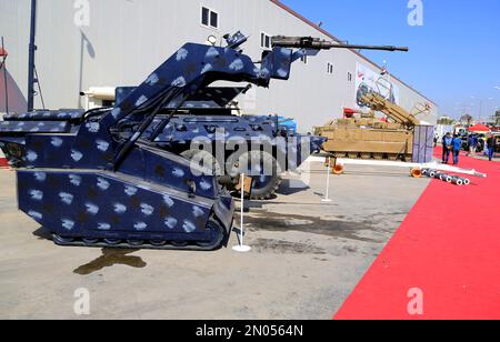 Iraqi Military Armored Vehicles Stock Photo - Alamy