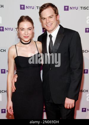 Dexter' star Michael C. Hall and his wife and co-star Jennifer ...