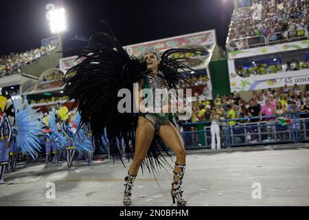 A performer from the Grande Rio samba school parades during Carnival ...