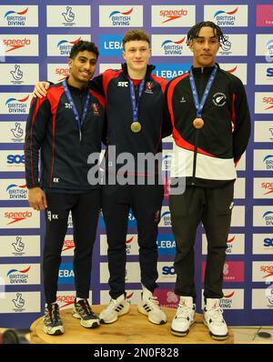 (L-R) Silver medalist Kyle Kothari, Gold Medalist Noah Williams and ...