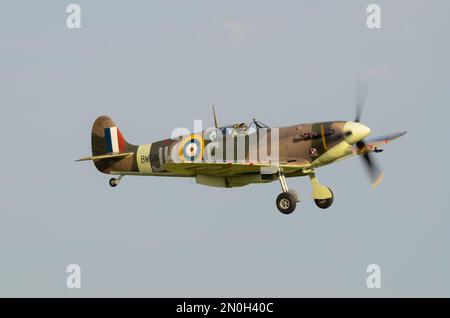 Supermarine Spitfire Vb undercarriage Stock Photo - Alamy