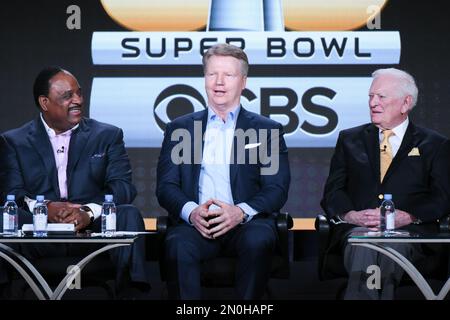 Sportscasters James Brown, from left, Phil Simms and Jack Whitaker ...