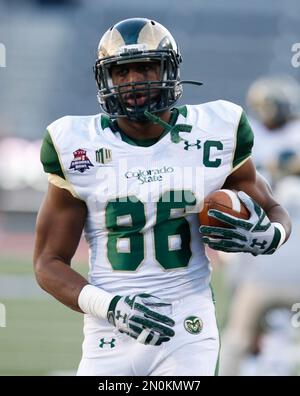Colorado State tight end Kivon Cartwright (86) warms up before the ...