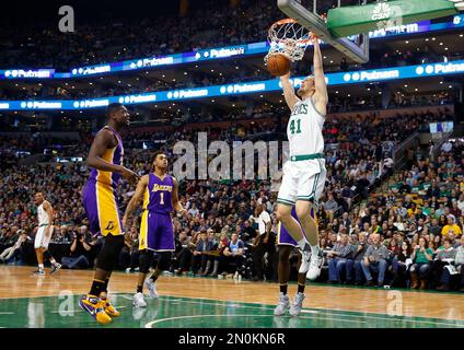Kelly Olynyk Celtics Dunk