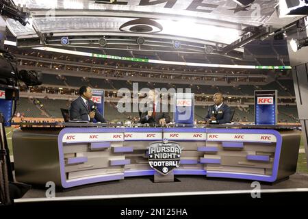 James Brown, Bill Cowher and Deion Sanders discuss football before an ...