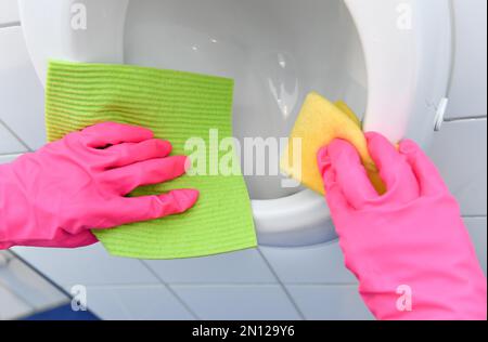 Toilet is cleaned, Cleaning, bath, Urinal Stock Photo - Alamy