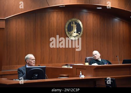 Judge Randy I. Bellows listens to closing arguments during the murder ...
