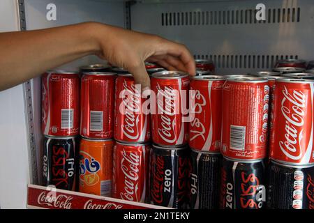 IRAN. IRANIAN COCA COLA Stock Photo - Alamy