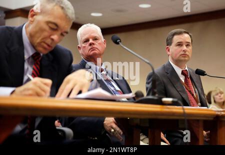 Texas Department of Public Safety Deputy Director Steve McCraw, right ...