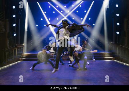 MAGIC MIKE'S LAST DANCE (2023) SALMA HAYEK AYUB KHAN-DIN JEMELIA GEORGE ...