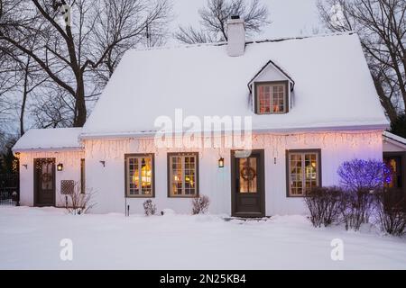 Old circa 1886 Canadiana cottage style home with white stucco cladding ...