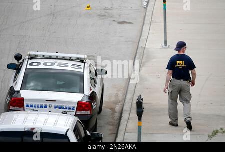 FBI Evidence Response Team vehicle Stock Photo - Alamy
