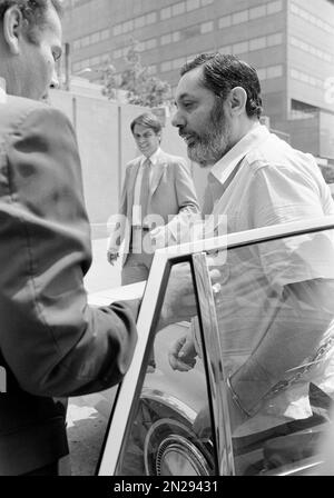 Convicted murderer Joseph Kallinger is escorted by police to ...